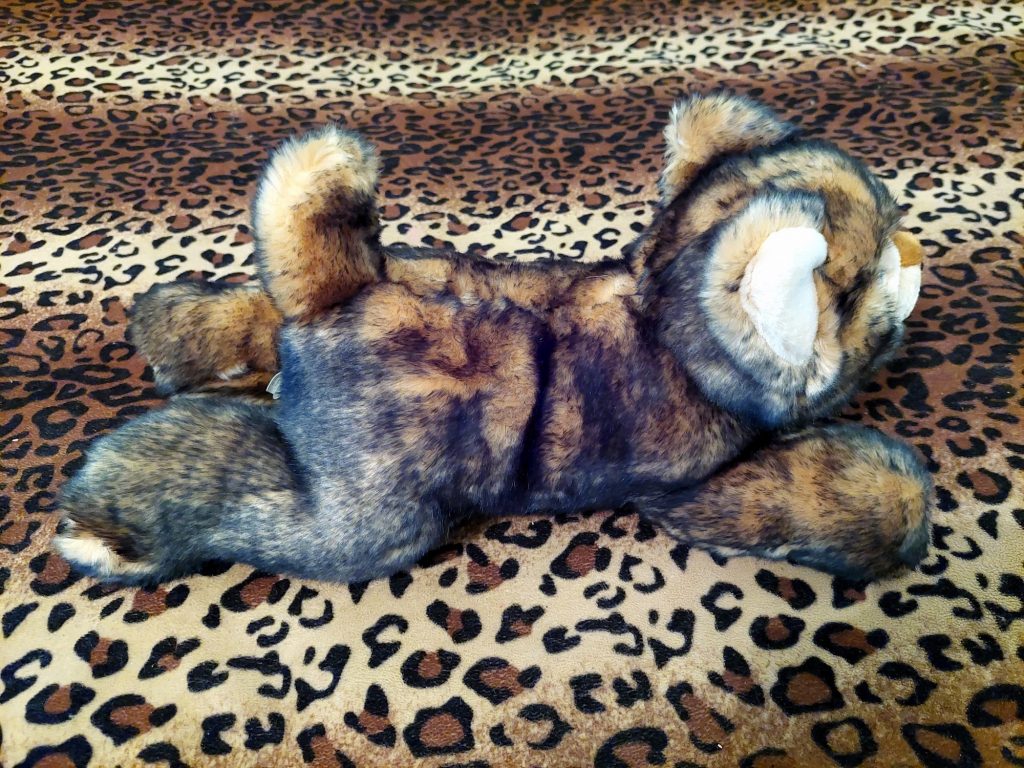 Fluff and Tuff Lobo Wolf (Commission Sold) – HawtFur.com