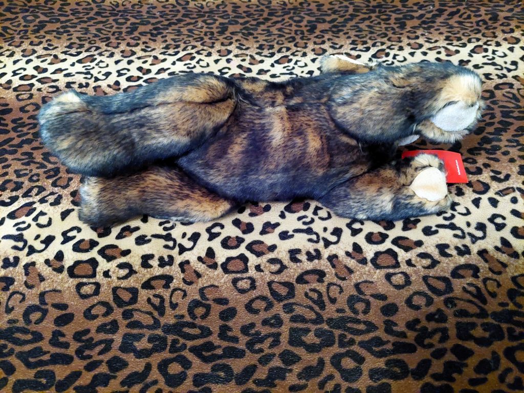 Fluff and Tuff Lobo Wolf (Commission Sold) – HawtFur.com